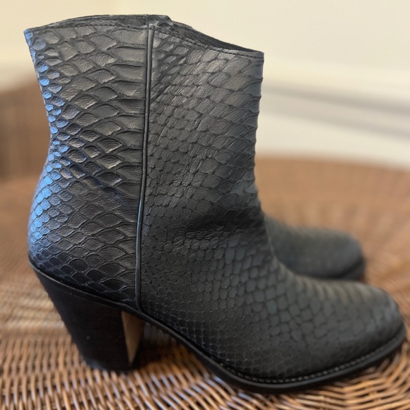 Penelope Chilvers | Shoes | Brand New Penelope Chilvers Kalahari Boots ...